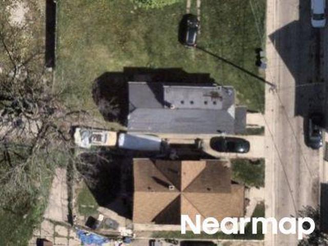 N 13th St
