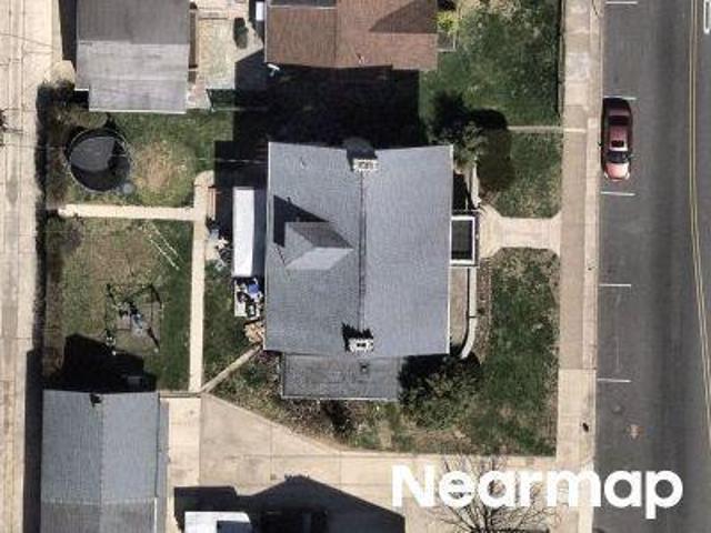 N 13th St