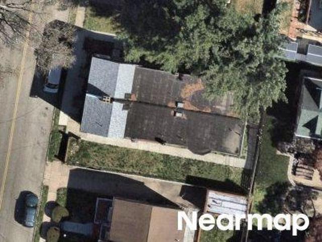 N 13th St