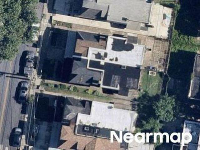 N 13th St