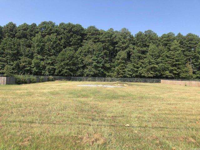 N 1st, Jacksonville, AR 72076