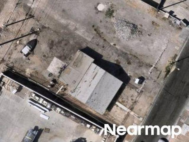 N 1st St