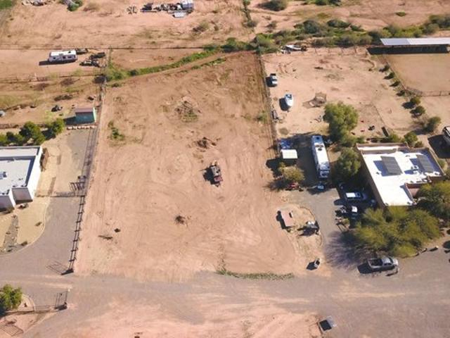N 252nd Dr, Wittmann, AZ 85361