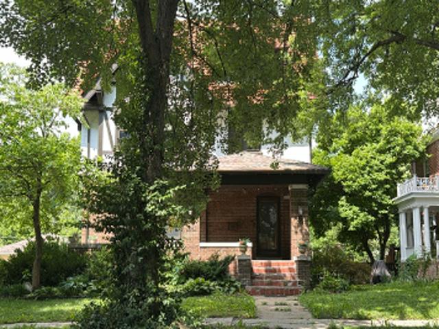 N 25th St