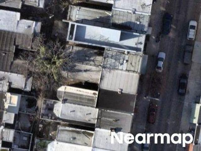 N 25th St