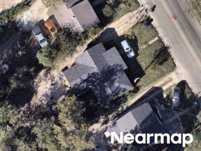 N 25th St