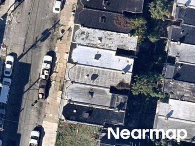 N 25th St