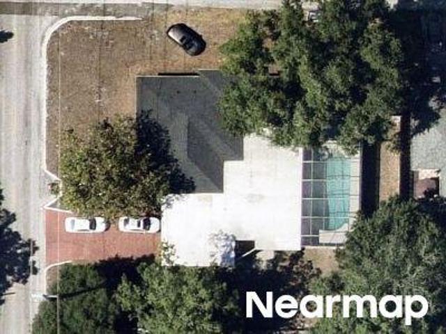 N 26th St