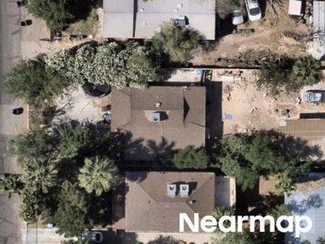 N 26th St