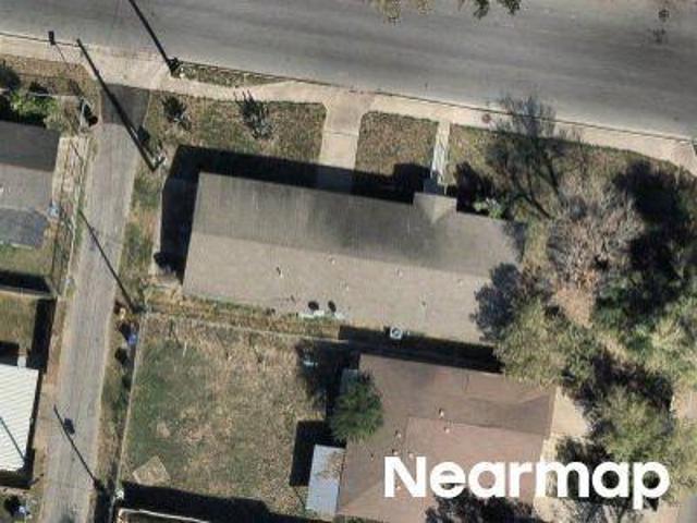 N 26th St