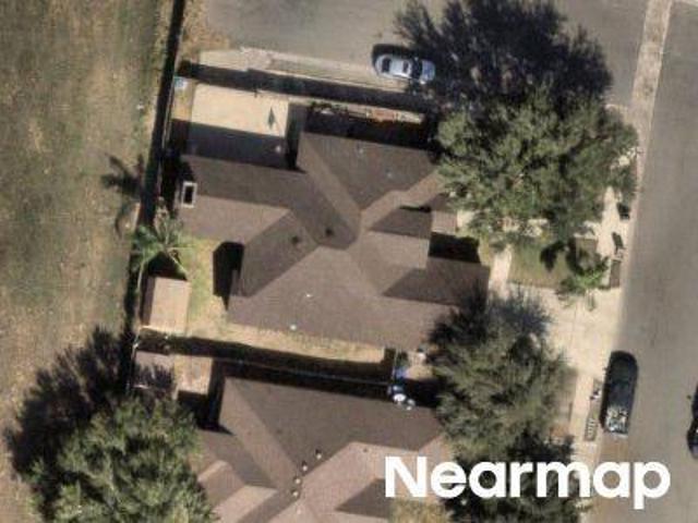 N 27th Ln