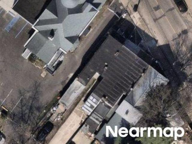 N 27th St