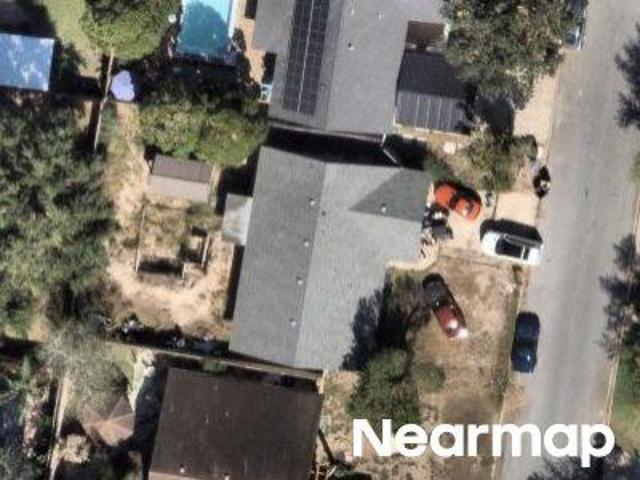 N 27th St