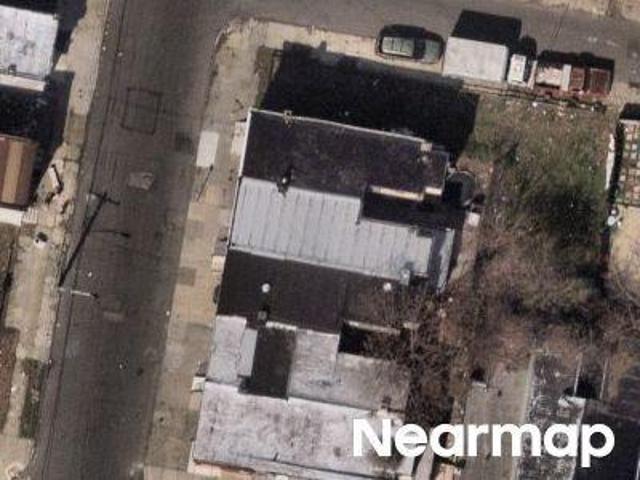 N 27th St