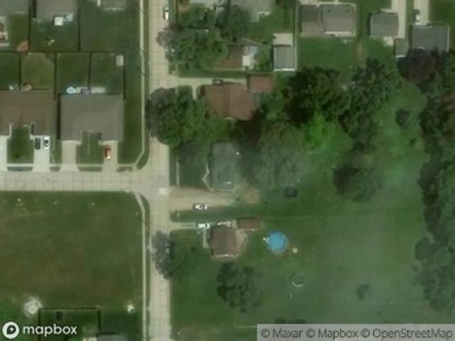 N 27th St