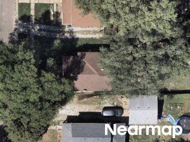 N 28th St