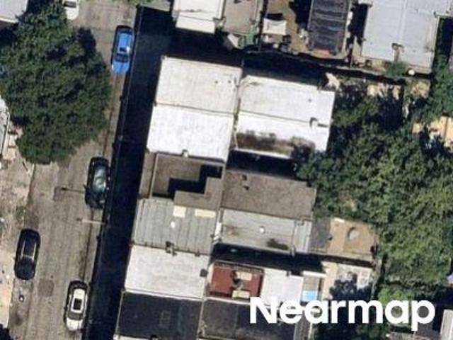 N 28th St