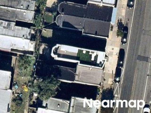 N 29th St