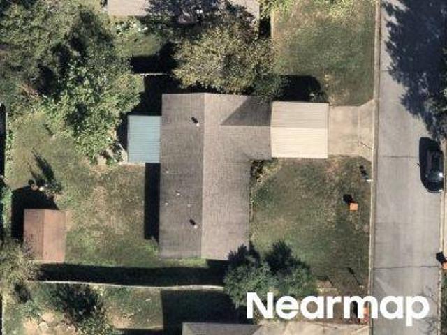 N 29th St