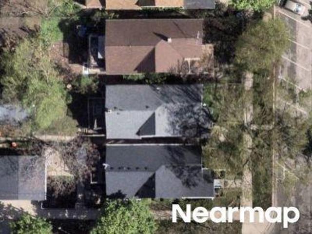 N 29th St