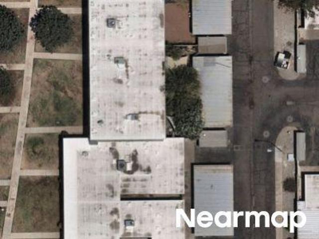 N 20th Ave