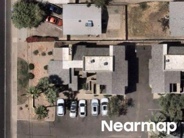 N 20th St