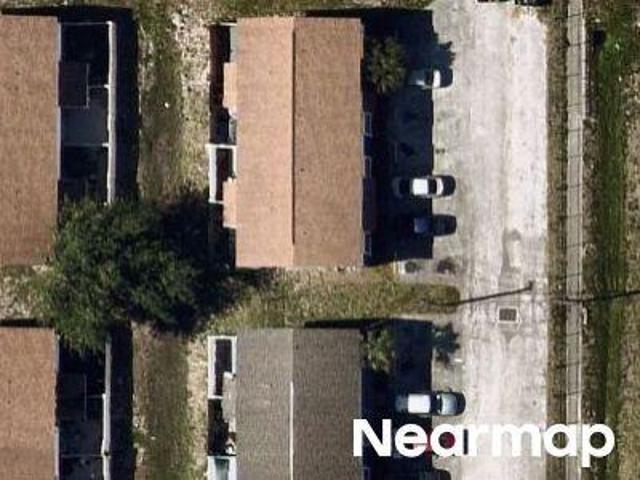 N 20th St