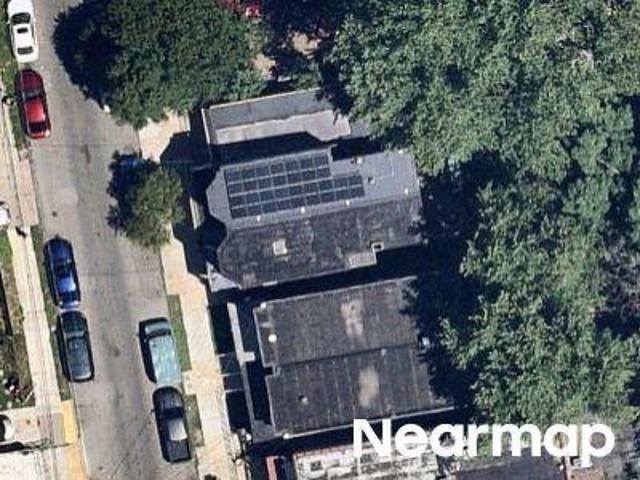 N 21st St