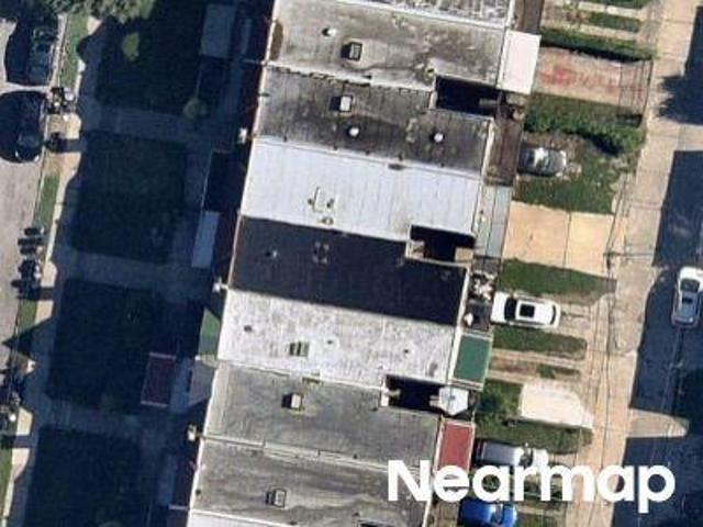 N 21st St