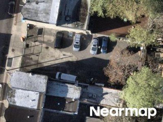 N 22nd St