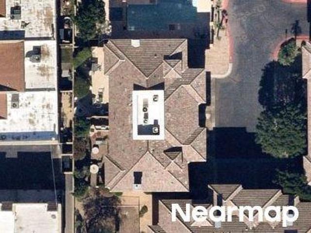 N 22nd St