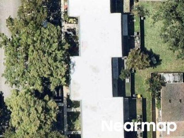 N 34th Ave