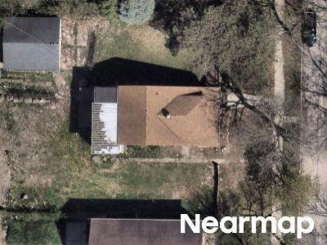 N 34th St