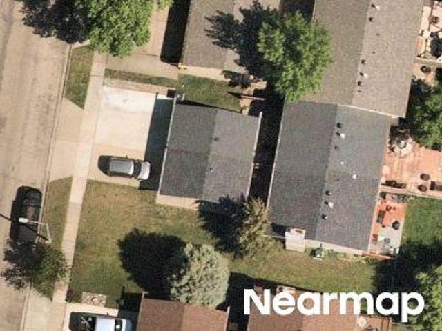 N 35th St