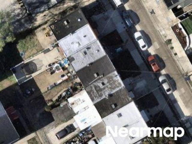 N 35th St