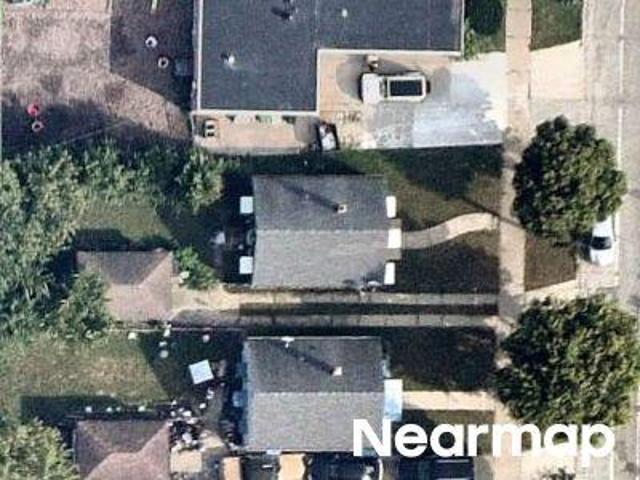 N 35th St