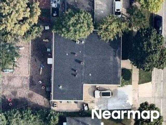 N 35th St