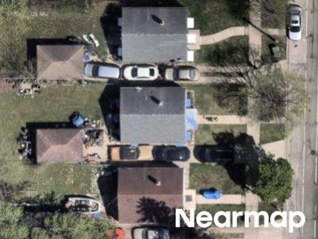 N 35th St