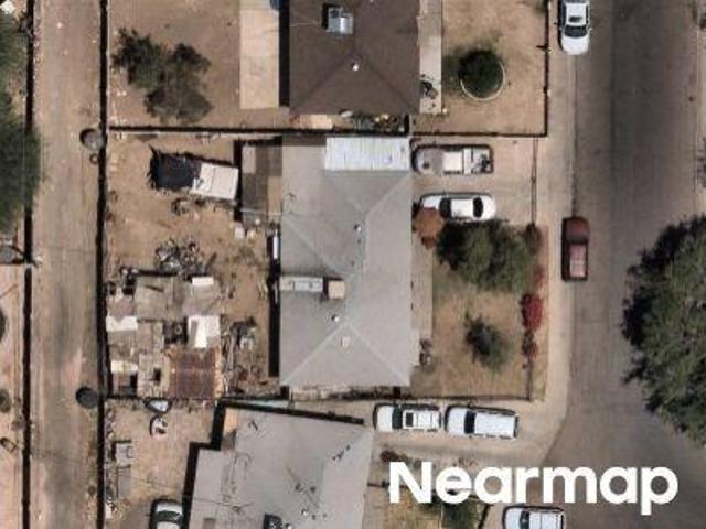 N 36th Dr
