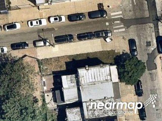 N 37th St
