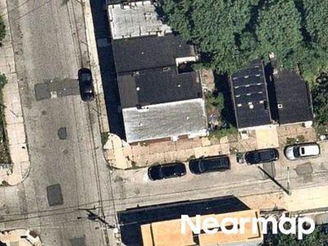 N 37th St