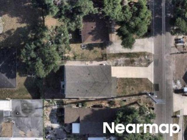 N 37th St