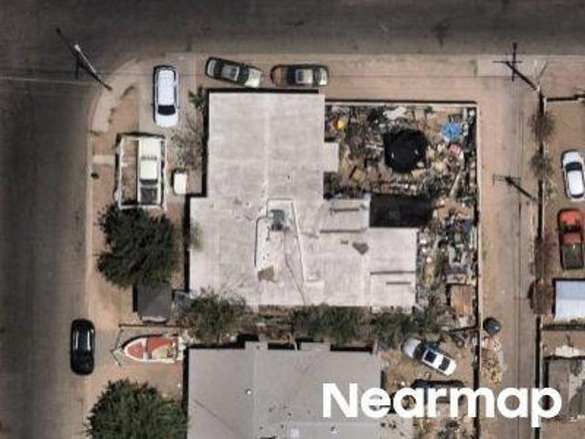 N 39th Dr
