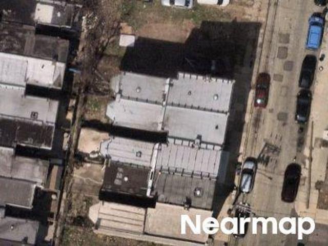 N 30th St