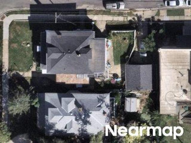 N 31st Ave