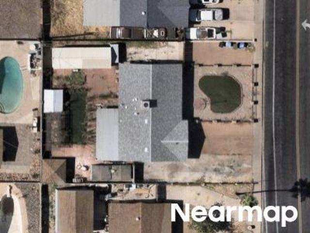 N 31st Ave