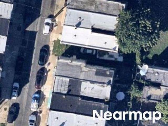 N 31st St