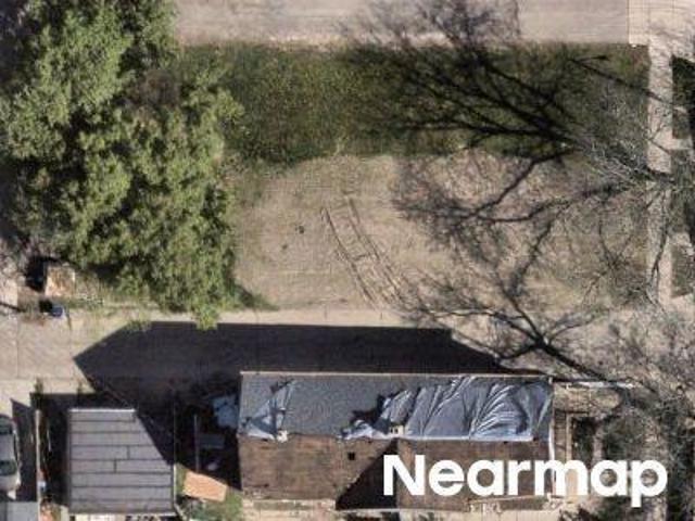 N 31st St