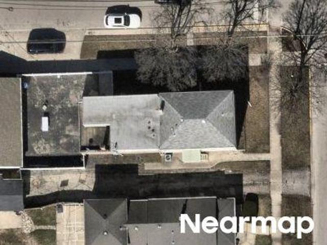 N 32nd Ave