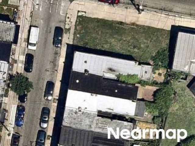N 32nd St